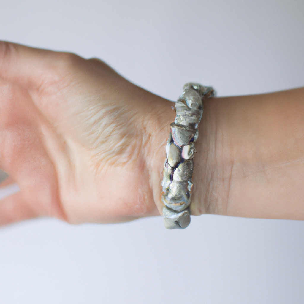Introduction to Hawaiian Puka Shell Bracelets